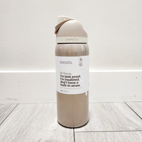 owala | Dining | Owala Freesip 32oz Stainless Steel Water Bottle ...